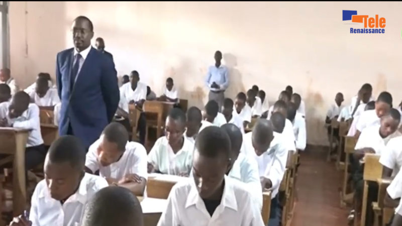 Nta ngorane nyamukuru iribonekeza mu kibazo co kuja mu mashure ...